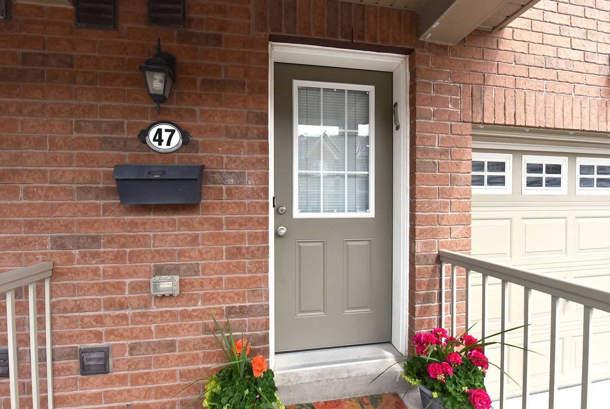 47 Edwin Pearson St Aurora - Sold | Hauer Brothers