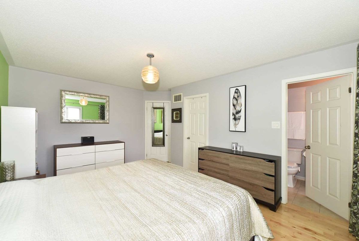 47 Edwin Pearson St Aurora - Sold | Hauer Brothers