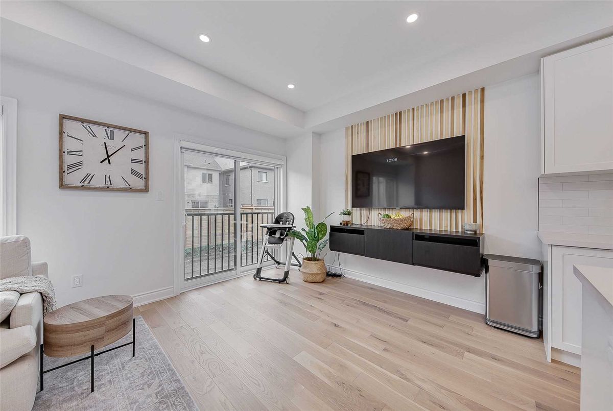 71 Lorne Thomas Pl New Tecumseth For Sale | Eric McCartney