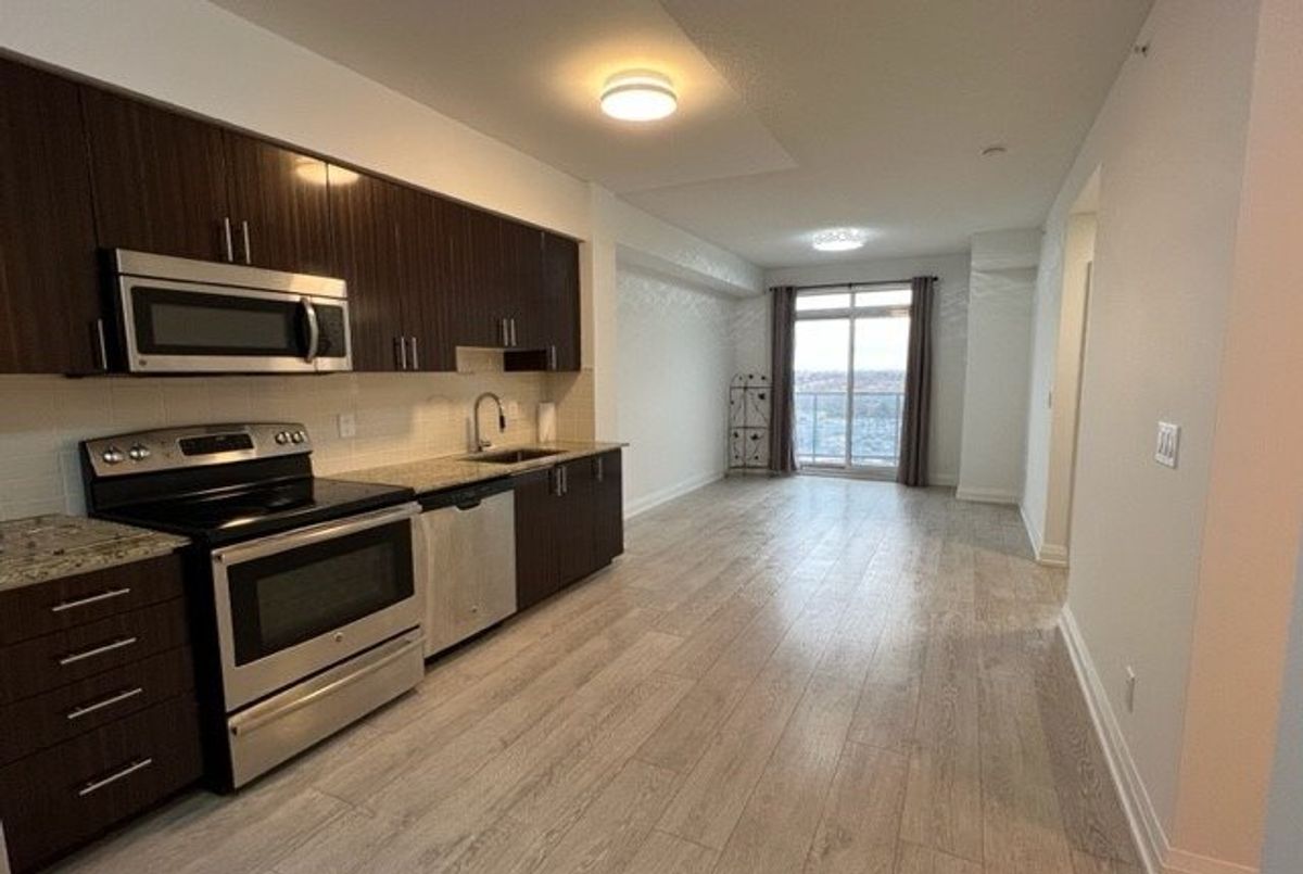 7161 Yonge St Markham - Leased | Ontario Properties For Sale | Chris ...