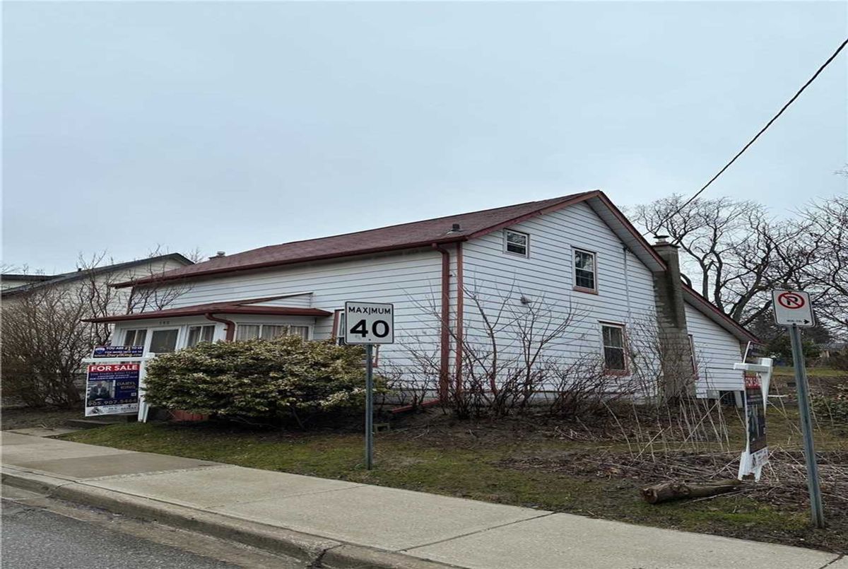 103&105 Gurnett St Aurora For Sale | Jim and Sharon McLachlan