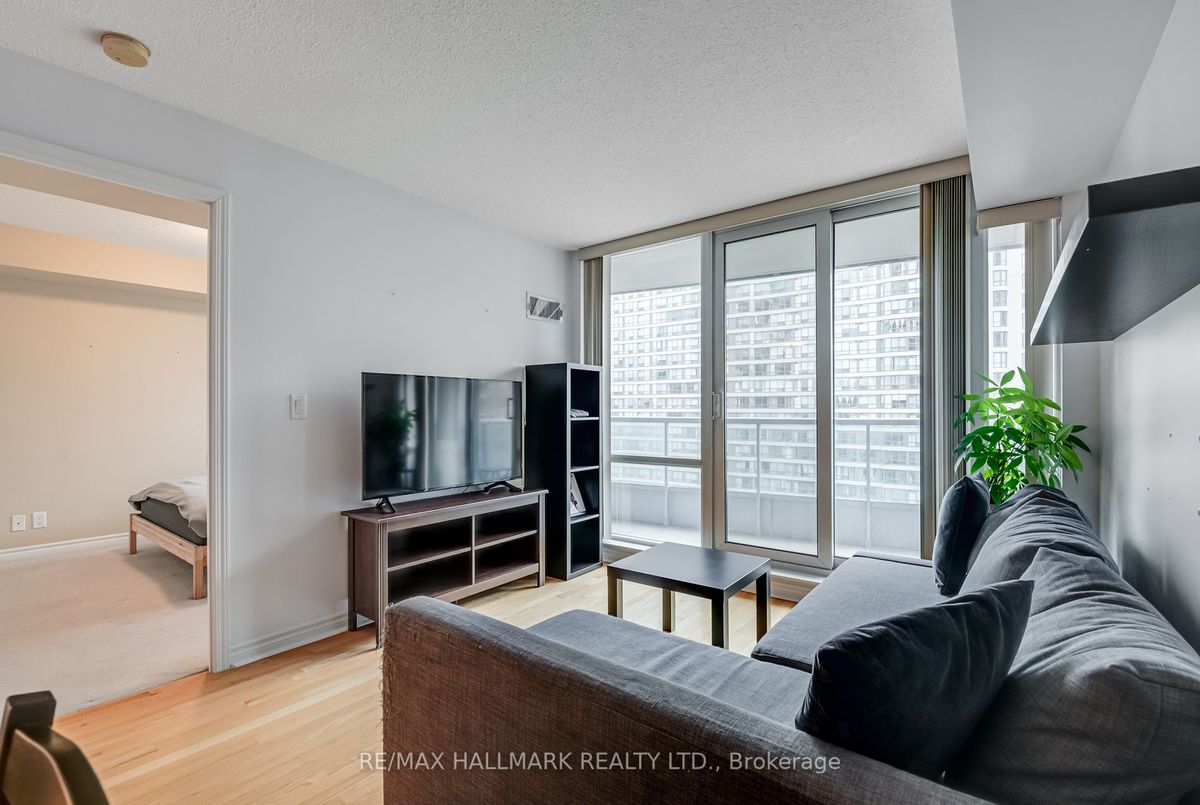 1 Elm Dr W Mississauga - Leased | Marco Momeni